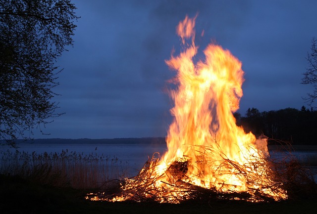 Playlist: Our Favorite Songs About… Fire – BourbonAndVinyl